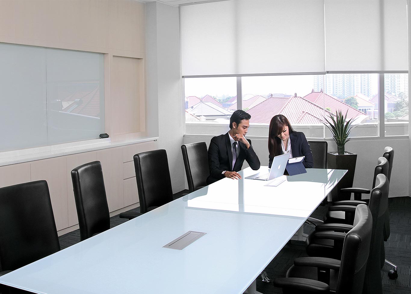 Spazio Surabaya - Modern Style Office Space for Rent | intiland.com