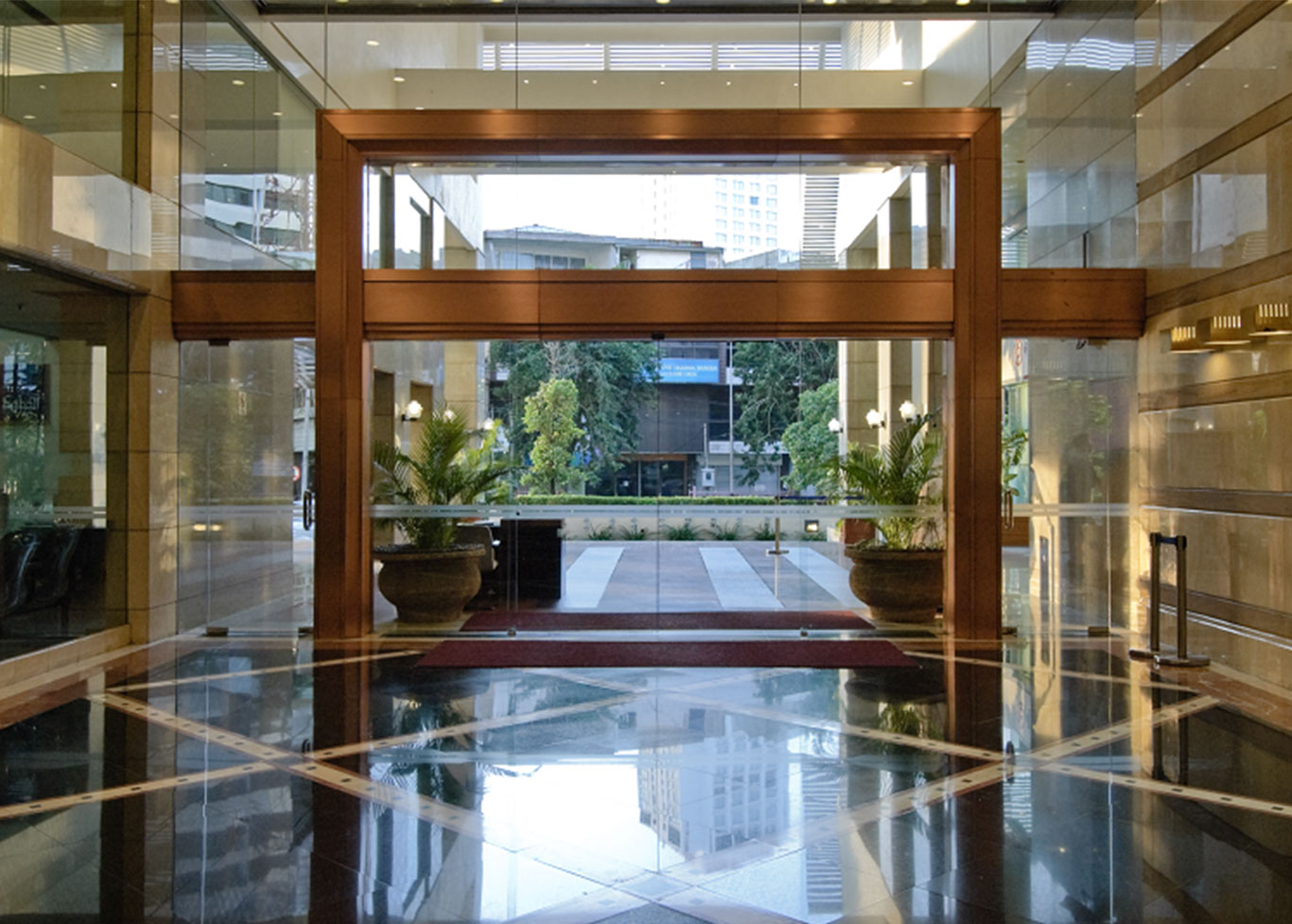 Sewa Kantor Surabaya di Gedung Intiland Tower Surabaya | intiland.com Sewa Kantor Surabaya di Gedung Intiland Tower Surabaya | intiland.com