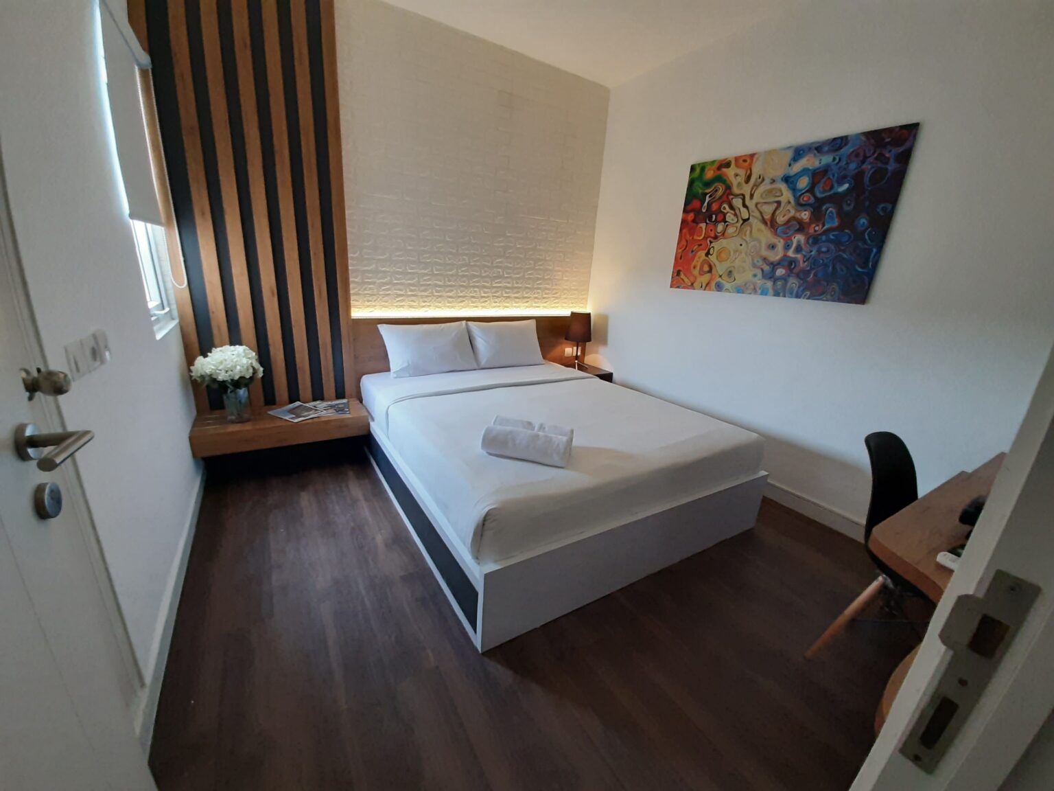 10 Tips Menata Kamar Tidur Sempit agar Terlihat Luas dan Cozy