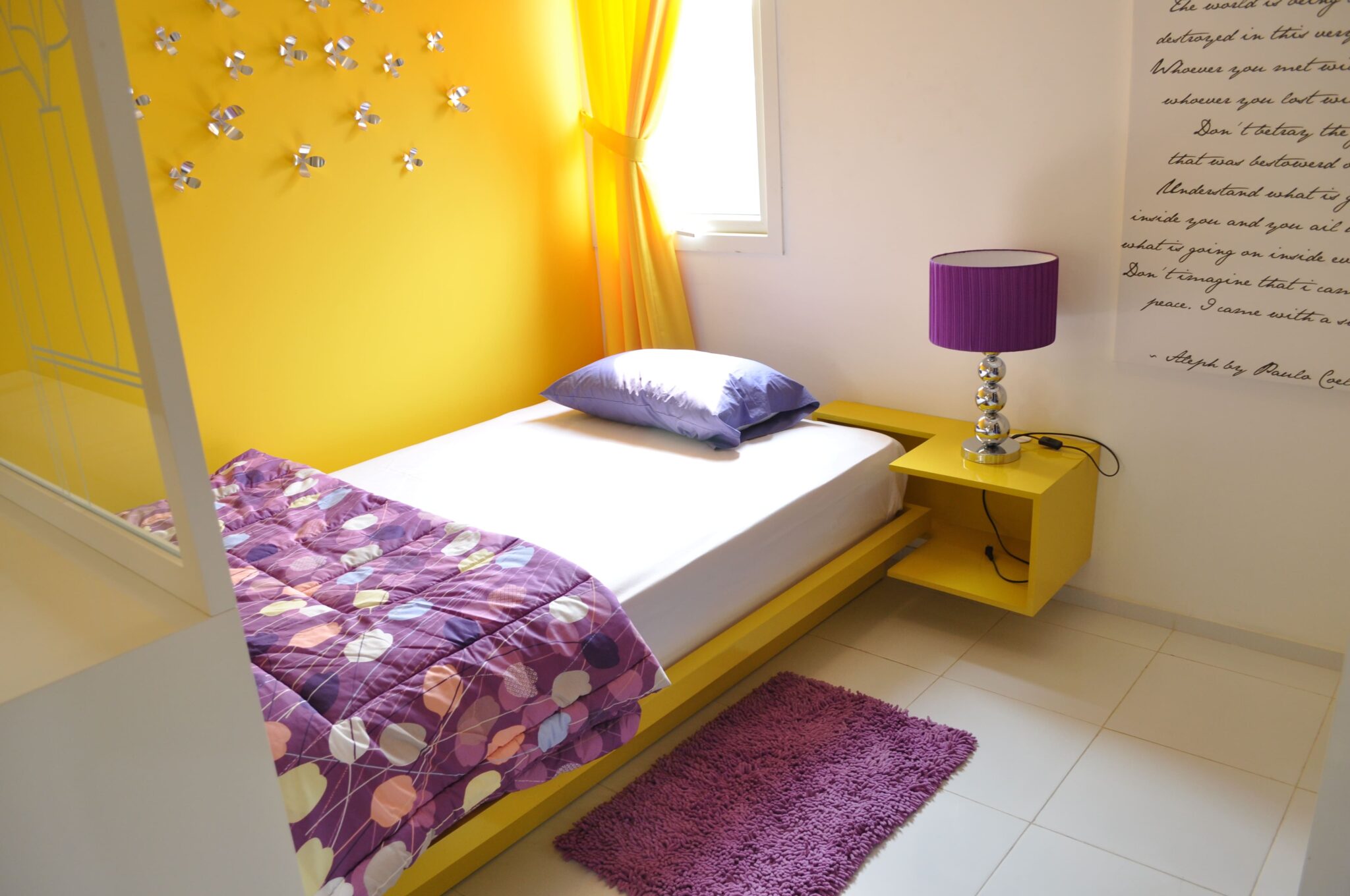 10 Tips Menata Kamar Tidur Sempit agar Terlihat Luas dan Cozy