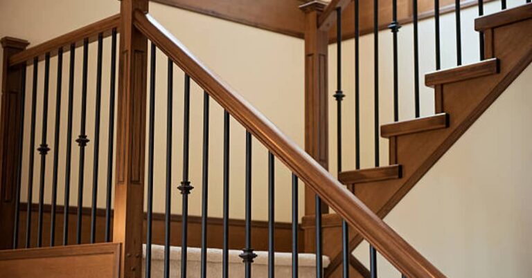 8 Inspirasi Desain Railing Tangga Minimalis yang Menawan